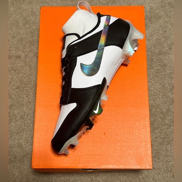 Nike | Shoes | Nike Panda Dunk Cleats Ordered A Size 3 And Was Sent A ...